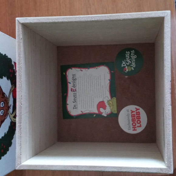 Dr. Seuss | Holiday | Grinch Stackable Wood Boxes | Poshmark